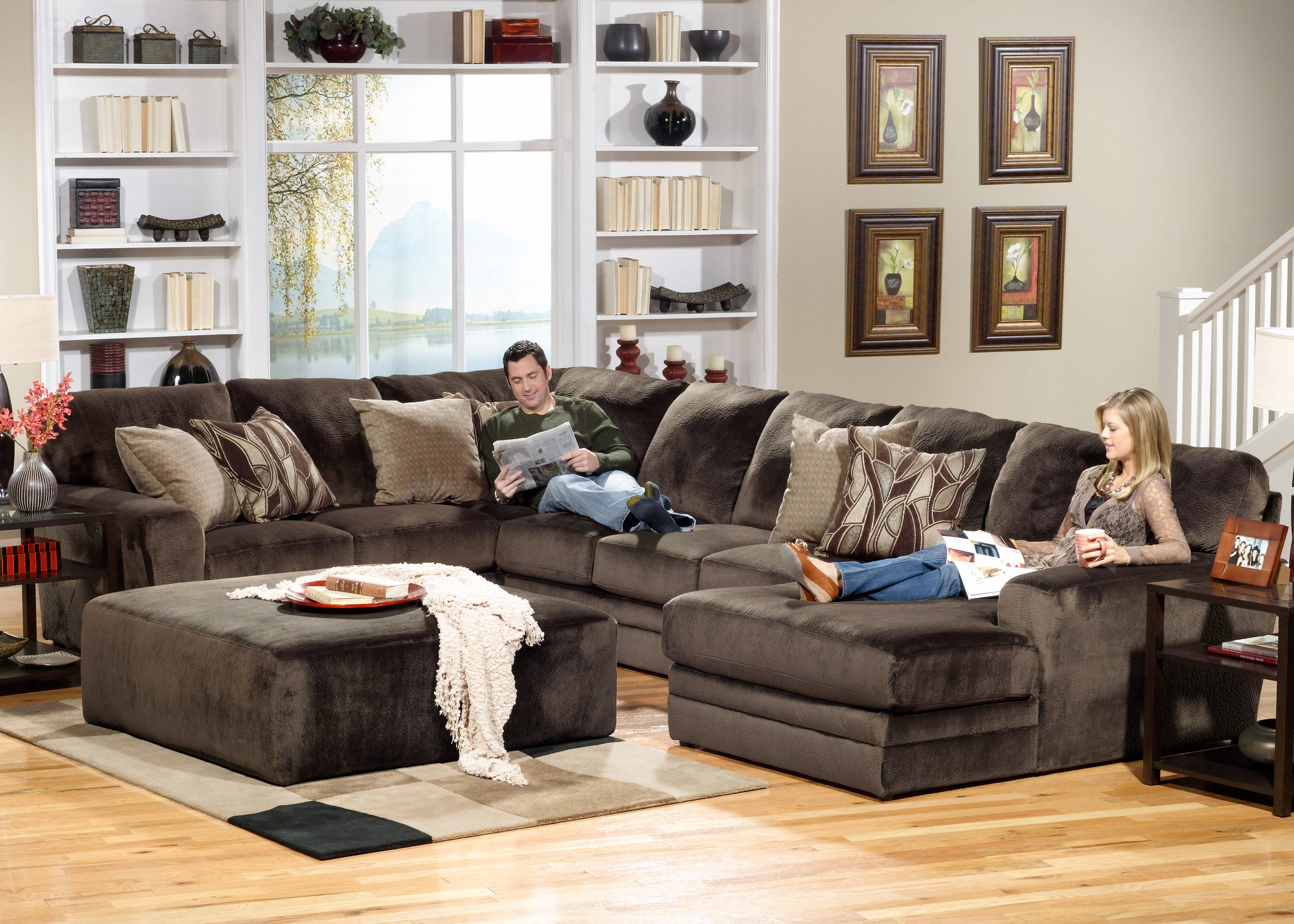 Sectionals Under $1700 – United Furniture Warehouse